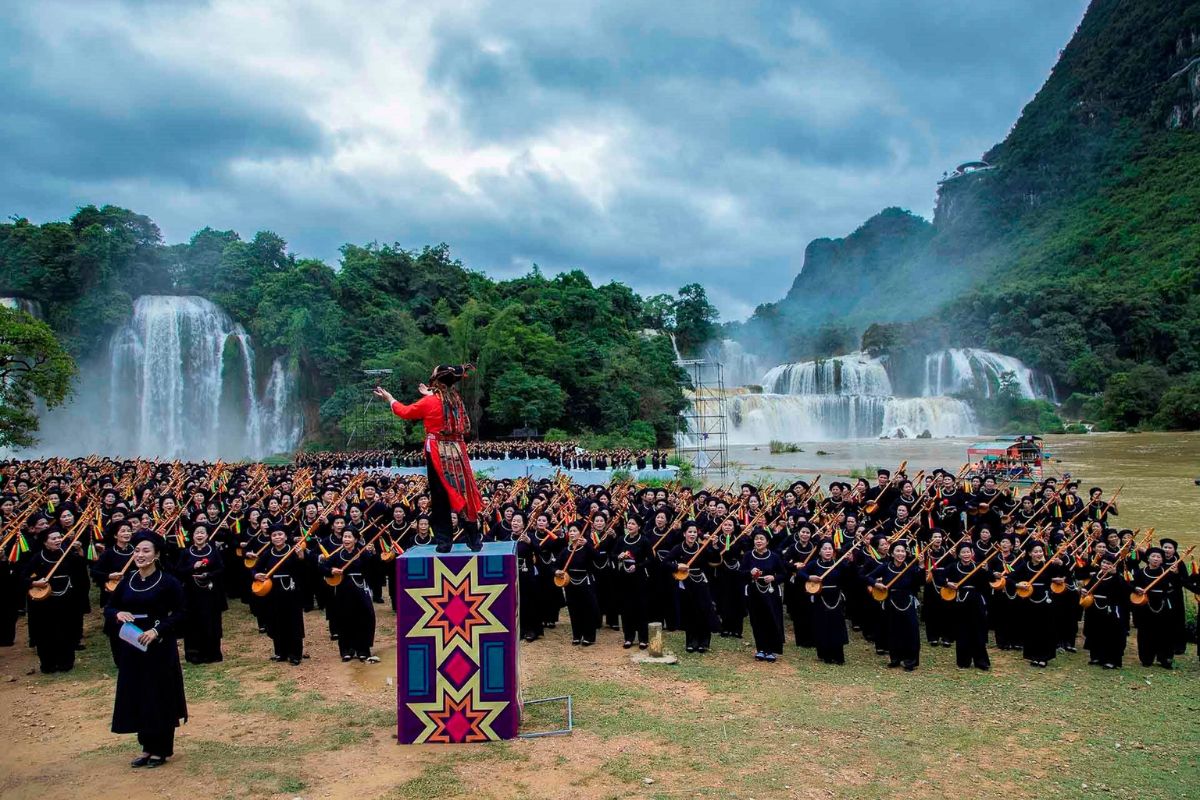 Complete Guide to Ban Gioc Waterfalls: Stunning Views, Local Culture ...