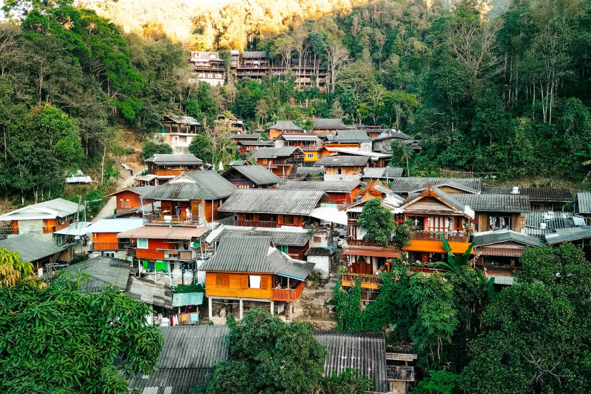 2D1N Chiang Mai & Mae Kampong Village Tour